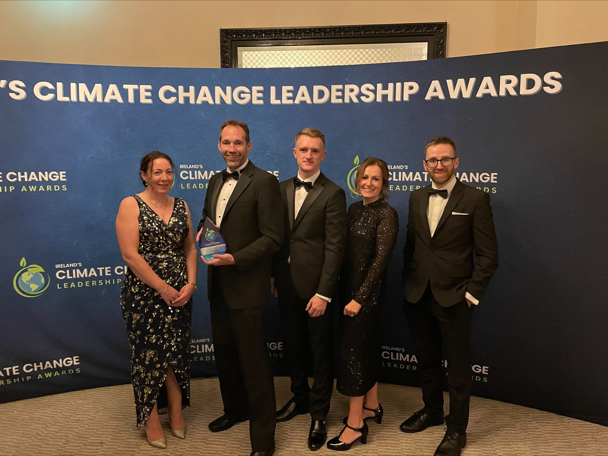Met Éireann Wins national climate change leadership award - Met Éireann - The Irish ...